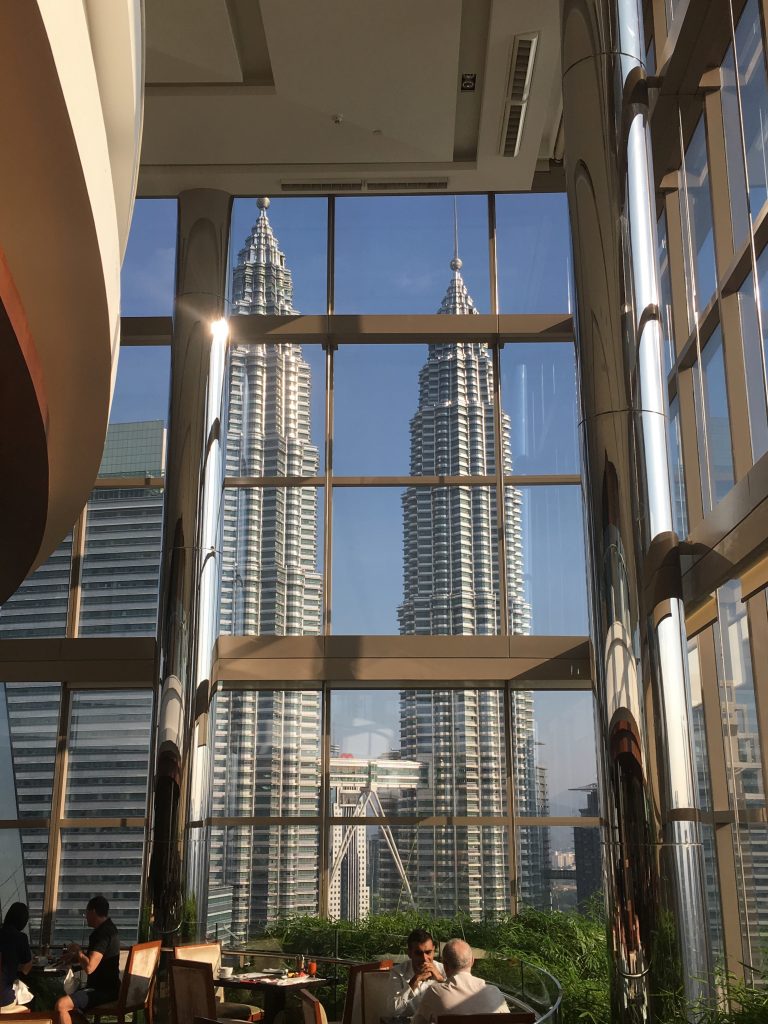 Petronas Towers – Walking Ixus